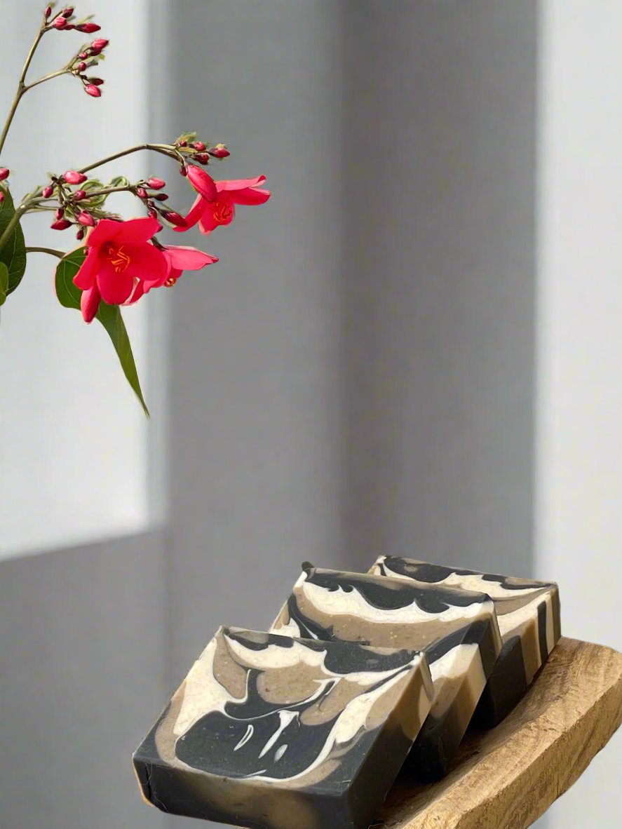 Delicate Soaps & Candles- חנות סבונים טבעיים ונרות ריחניים של טלי